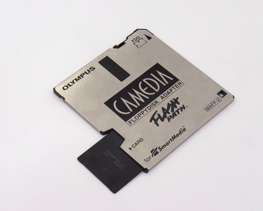 FlashPath, la disquette lecteur de cartes mémoire SmartMedia - Le ...