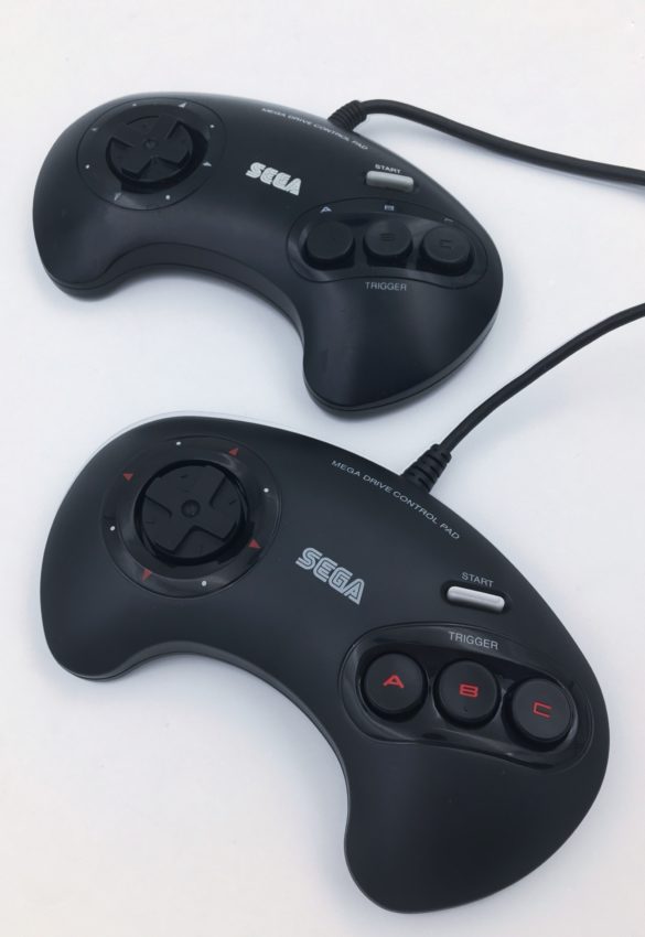Les manettes de la Mega Drive Mini : parfaites pour les émulateurs sur ...