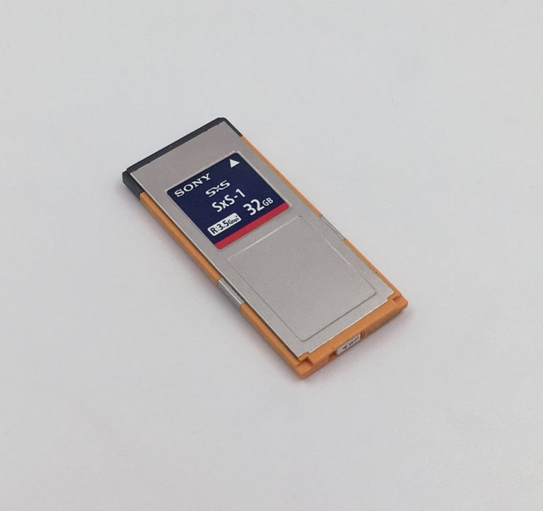 SxS : les cartes mémoire ExpressCard de Sony et Sandisk | Le journal du ...