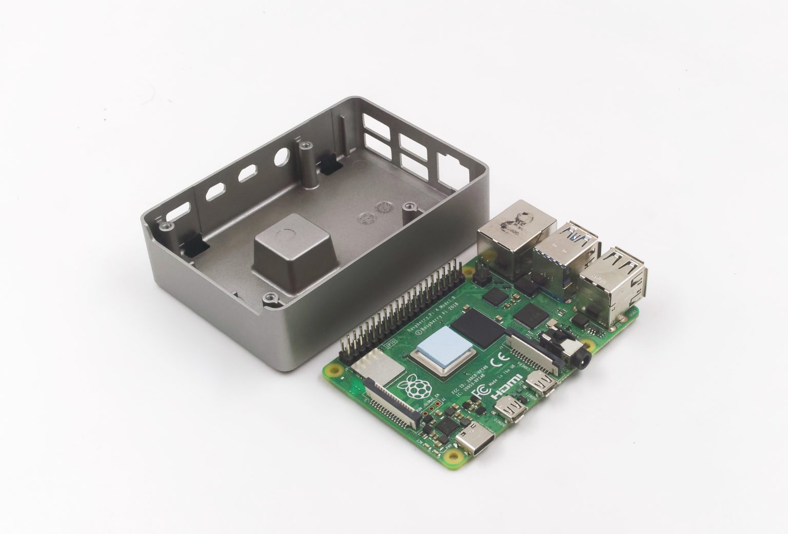 Test du FLIRC, un boîtier efficace pour le Raspberry Pi 4 - Le journal ...