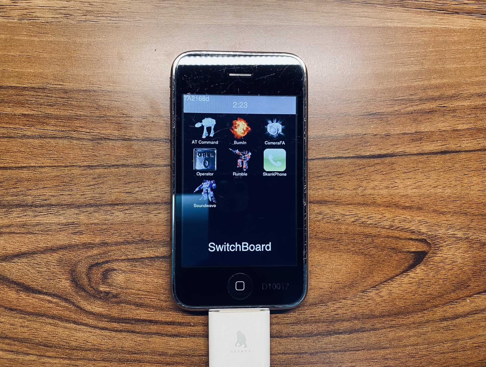 Un (autre) prototype d'iPhone 3GS - Le journal du lapin