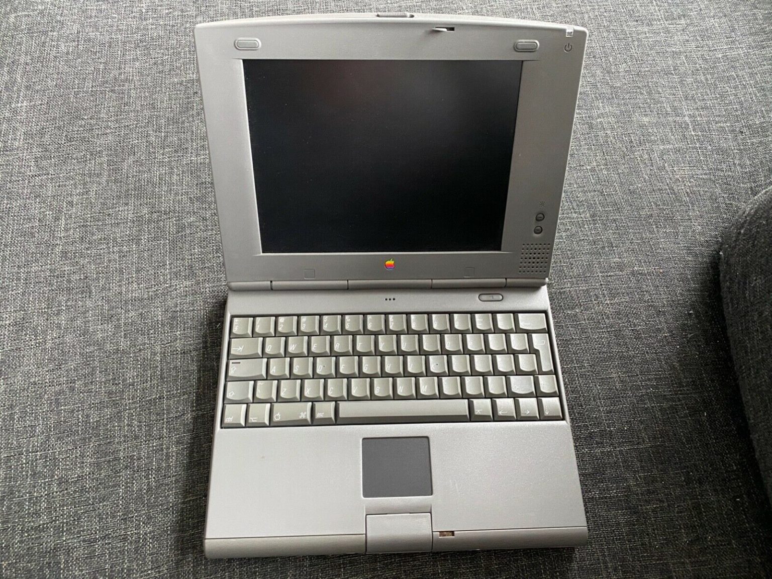Un prototype de PowerBook Duo - Le journal du lapin
