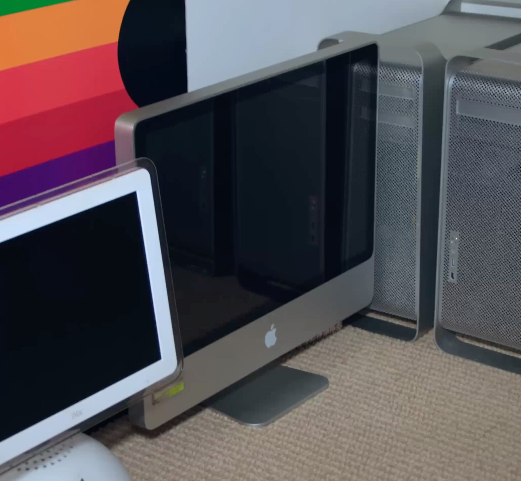 Un prototype d'iMac dans une publicité Apple - Le journal du lapin