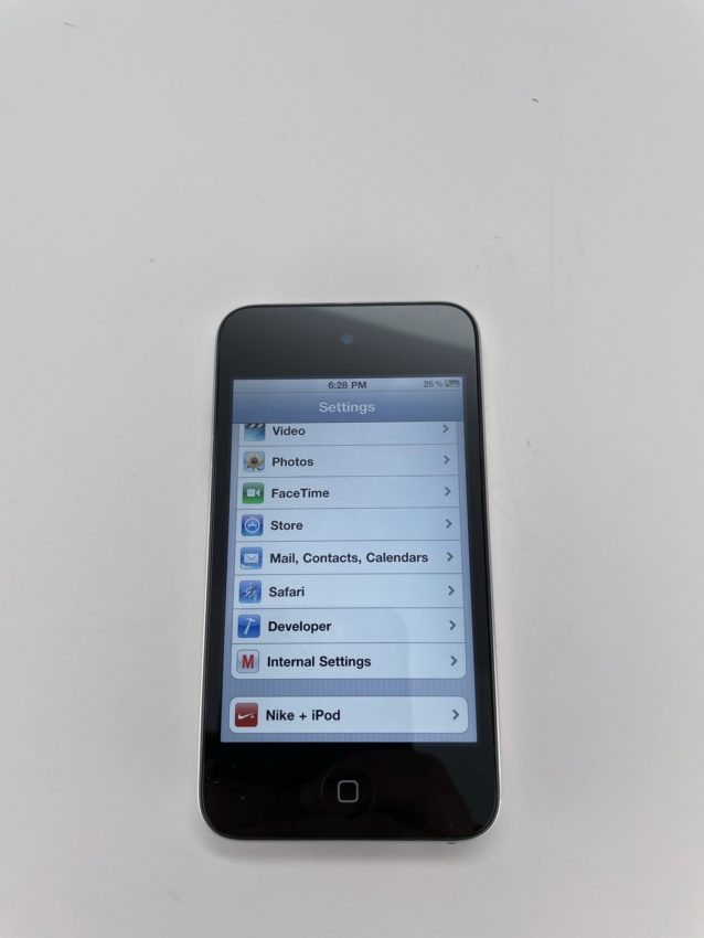 Quelques prototypes d'iPod touch - Le journal du lapin