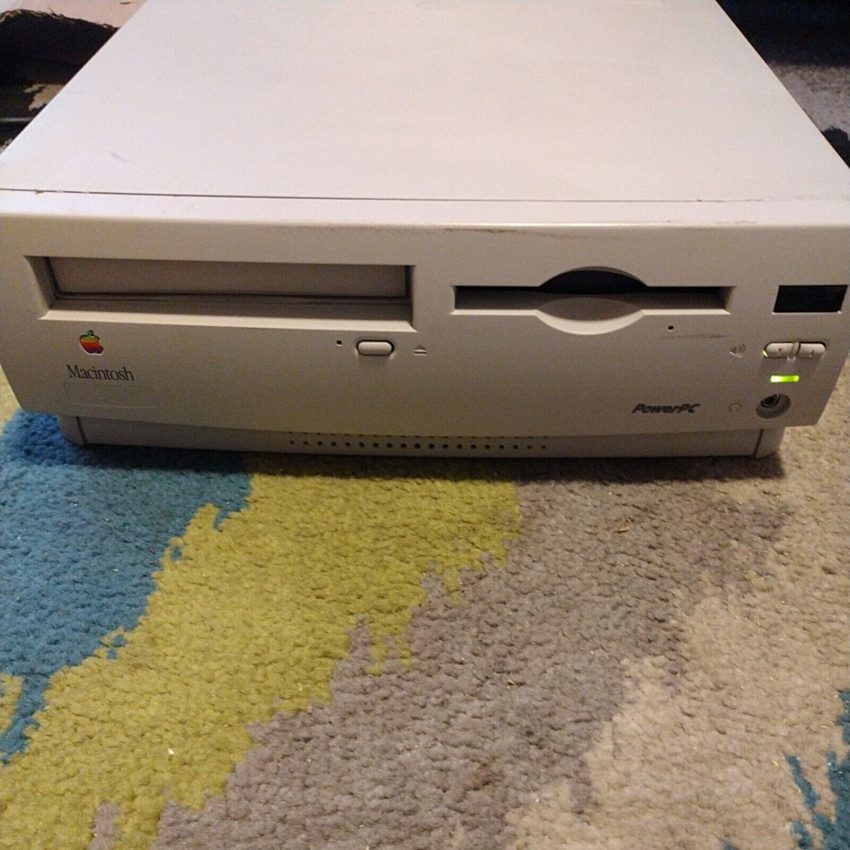 Un prototype de Performa 6360 un peu hybride - Le journal du lapin