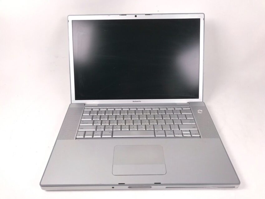 Un prototype de MacBook Pro PVT - Le journal du lapin